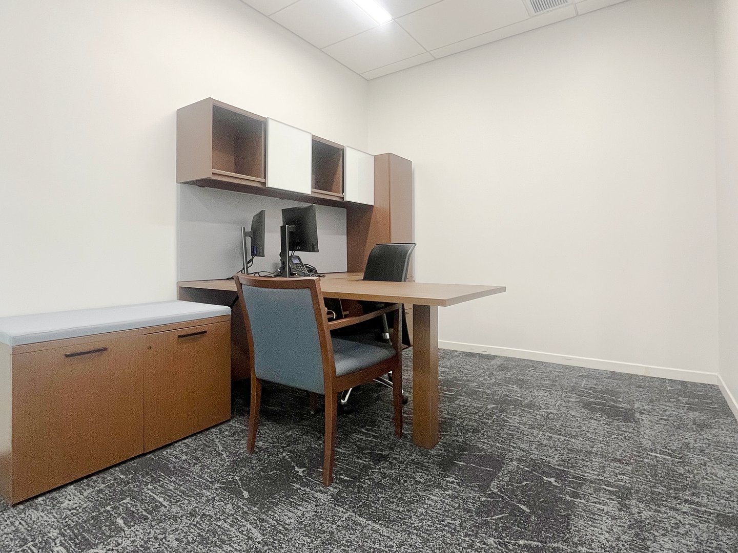 546 Fifth Avenue | 250 RSF (Sublease) | Noah & Co